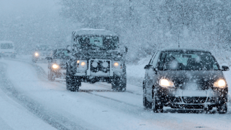 How to Drive on Icy Roads: Essential Tips for Safe Winter Driving ...