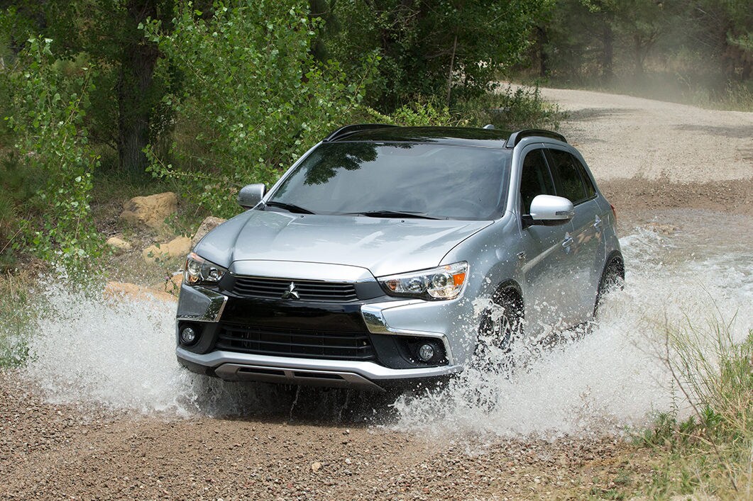 2017 Jeep Cherokee vs. 2017 Mitsubishi Outlander