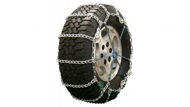 Snow Chains for Tires in Canada: Laws on When to Use Them