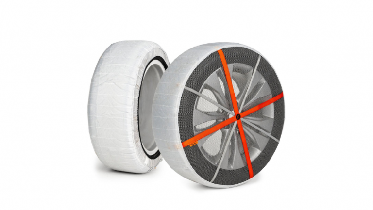 Snow Chains for Tires in Canada: Laws on When to Use Them