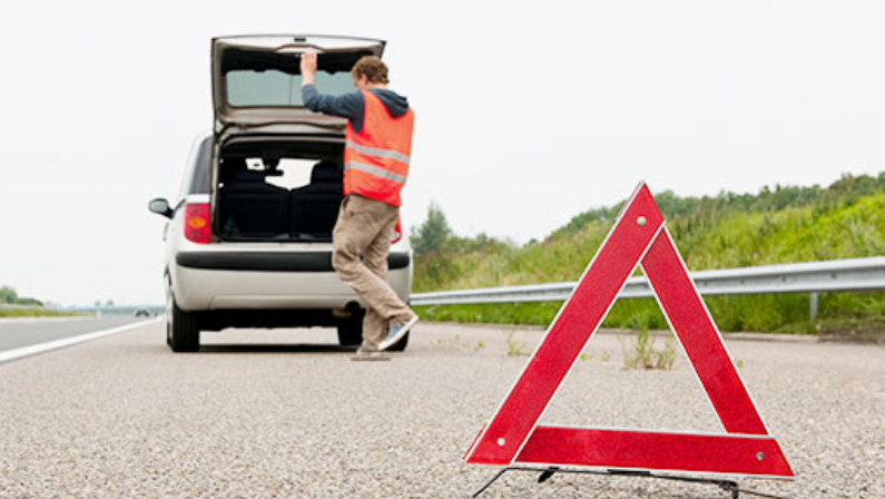 Why is Oil Coming Out of My Exhaust Pipe? Causes and How to Fix It