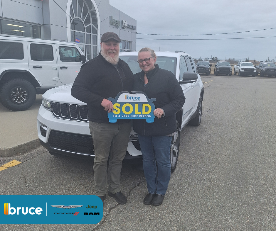 Steven Wright / 2022 Jeep Grand Cherokee - Bruce Dodge